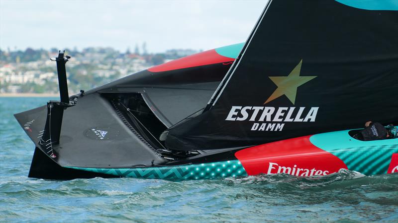 Mainsail clew - Emirates Team New Zealand- AC75 - Day 4 - April 16 ...