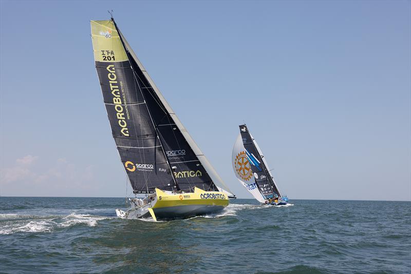 Eight teams representing four countries depart Charleston for Newport ...