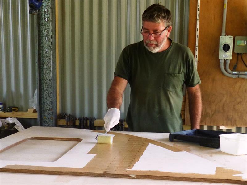 The various stages of construction of Pingu - the Suhali replica