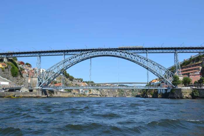 The Two Tier Ponte Luis Bridge on the Douro River. Trains on Top and ...