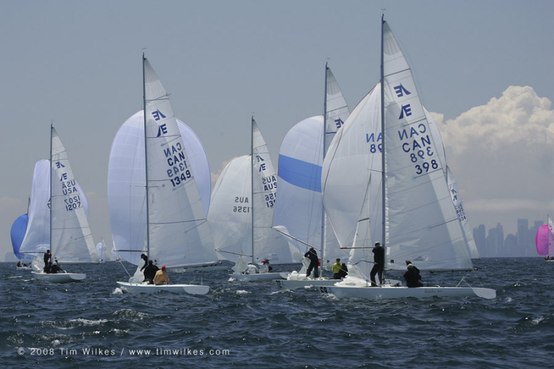 Chicago boats claimed two of the top three finishes in the first race ...