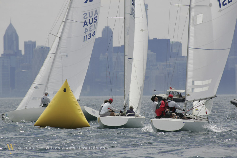 Bill Hardesty's team dominate on day two of the Etchells worlds