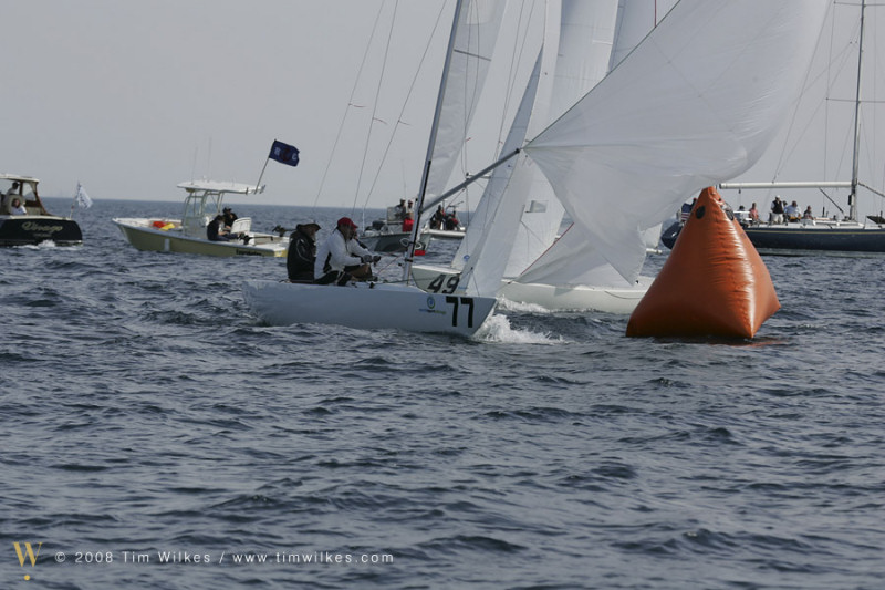 Bill Hardesty's team dominate on day two of the Etchells worlds