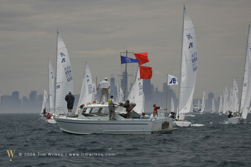 Bill Hardesty's team dominate on day two of the Etchells worlds