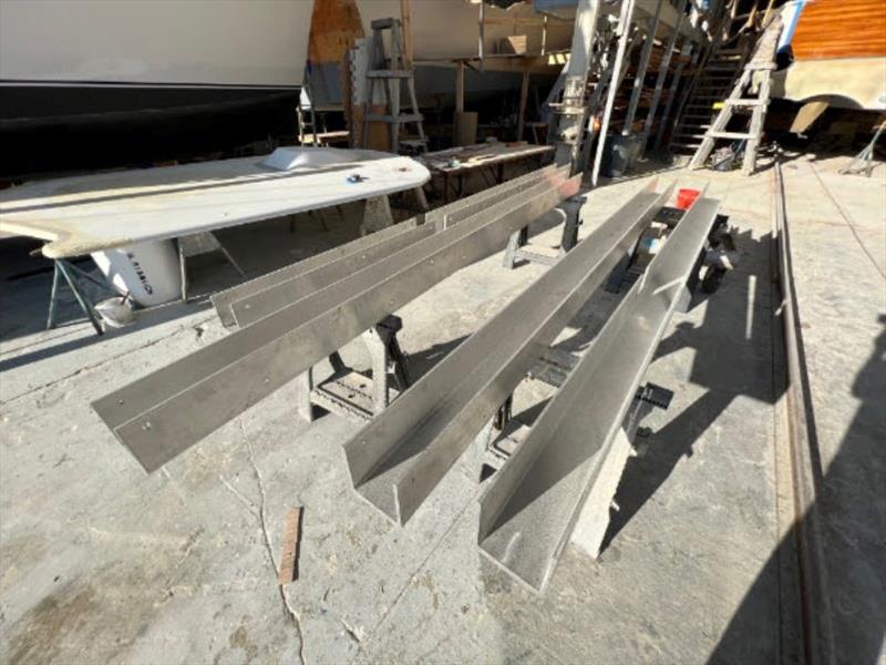 Hull #9 - Engine stringer caps