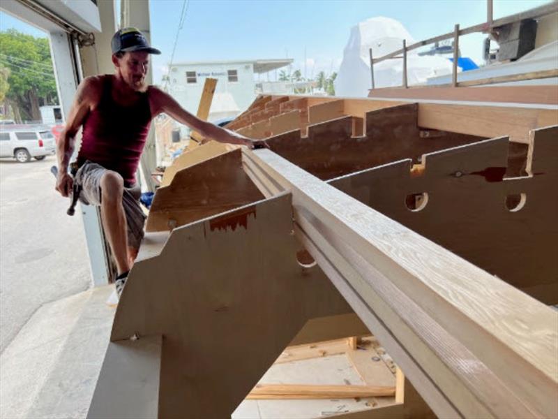 Hull #10 - Flipper on the engine stringers