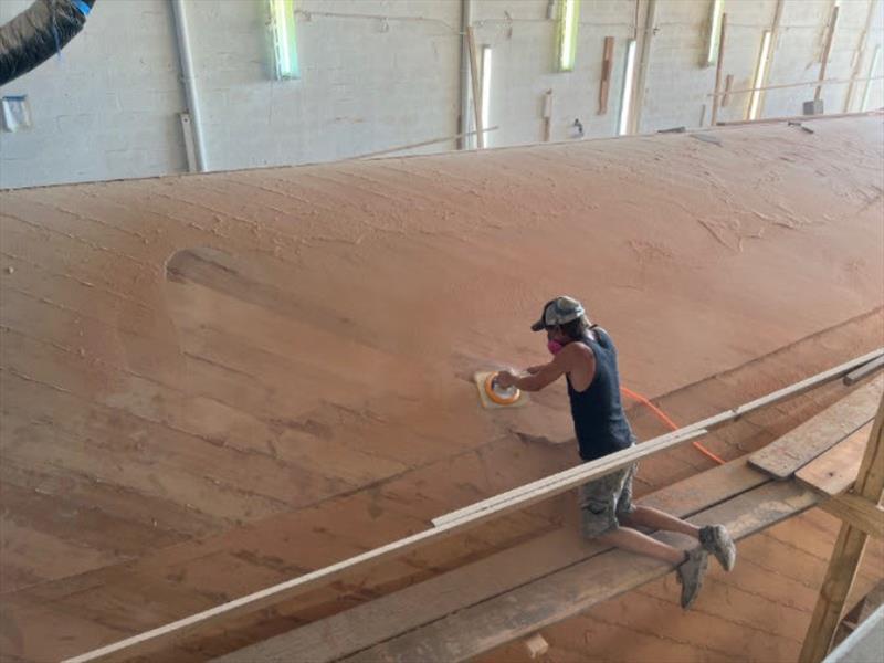 Hull #11 - Flipper grinding bottom