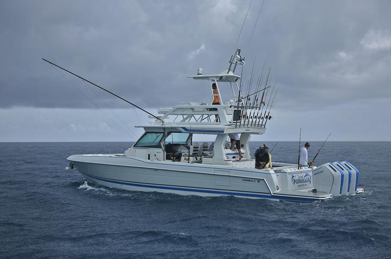 Formula 457 Center Console Fish