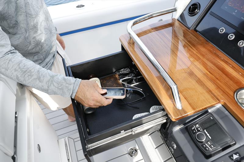 Formula 457 Center Console Fish