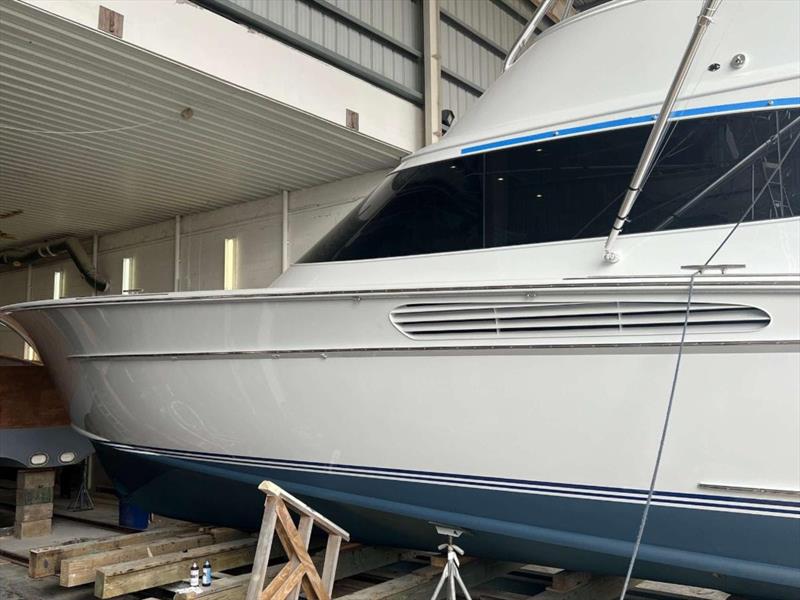 Hull #8 - Boot top 2