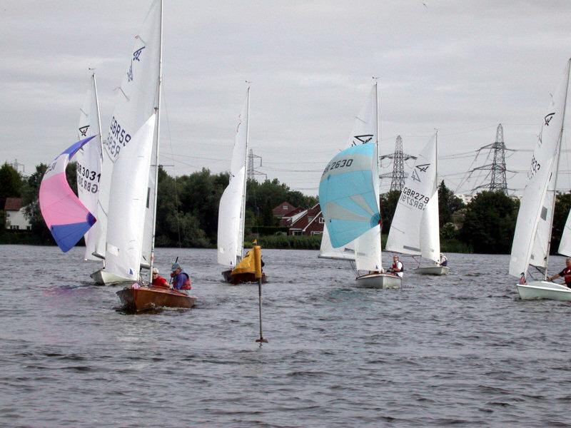 Racing at the Broxbourne Sailing Club Flying Fifteen Classic Open