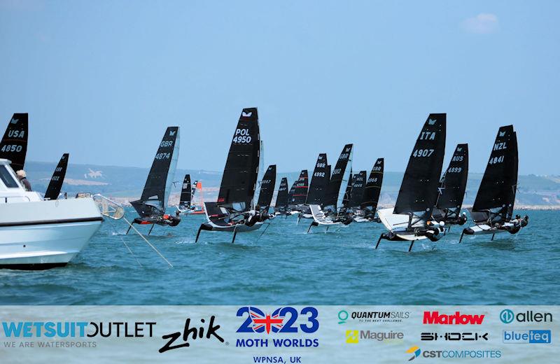 Yellow Fleet Start on Day 1 of the Wetsuit Outlet and Zhik ...