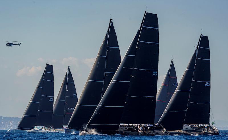 Sir Peter Ogden's Jethou to leeward at today's one and only start - IMA ...