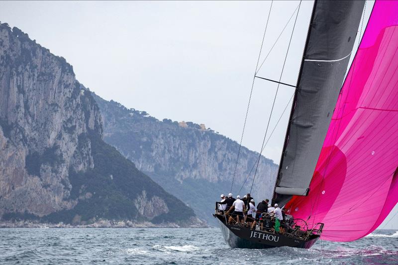 Sir Peter Ogden's Jethou was today's run-away winner - IMA Maxi ...