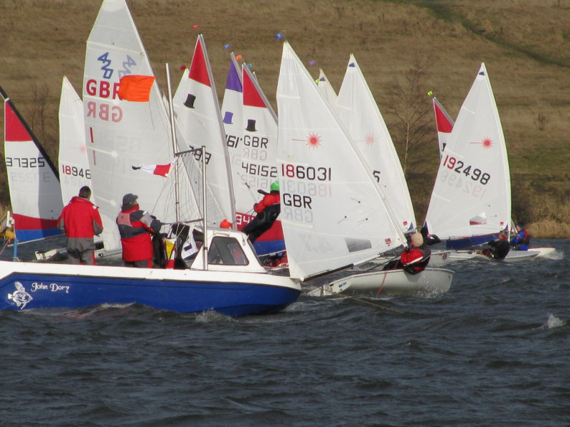 40 dinghies for the Leigh & Lowton Junior Winter Regatta