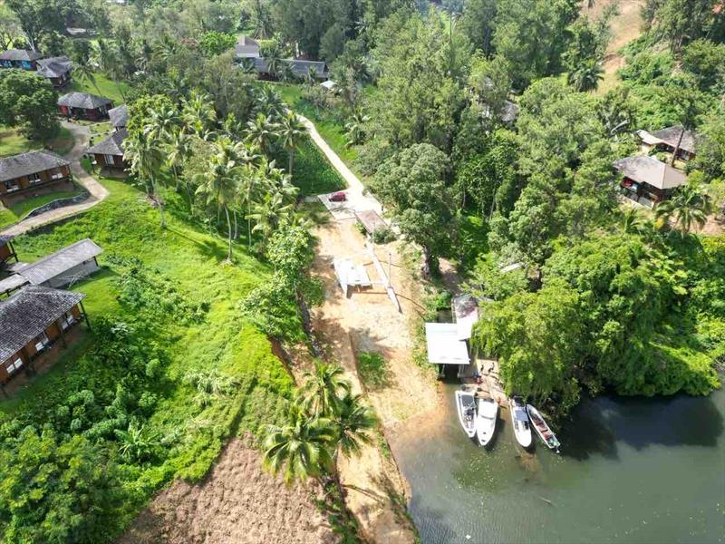 Leleuvia retreat boats, aerial view