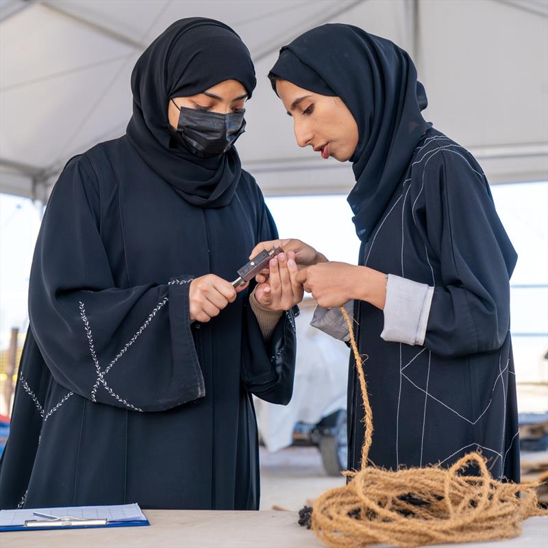 Students working on Magan Boat reconstruction