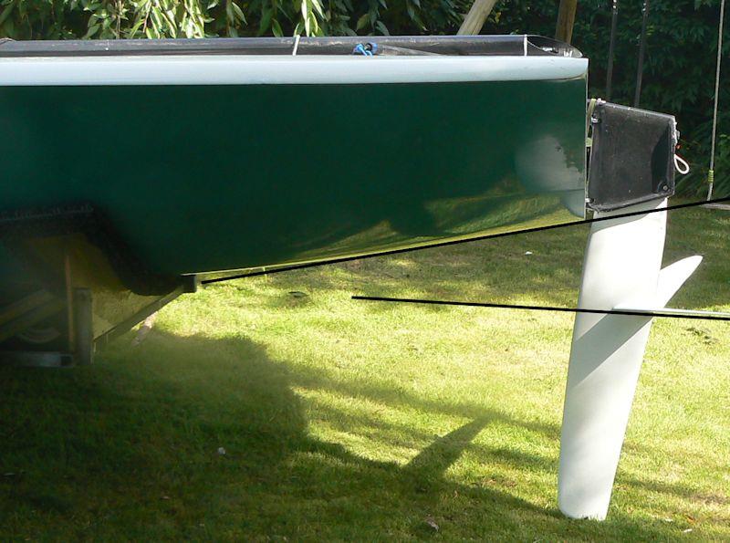 Possible to extend LWL by protruding/trailing foil? | Boat Design Net