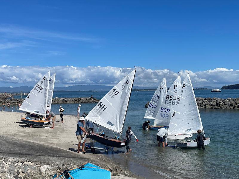 P Class 81st Tanner Cup Day 1: Launching