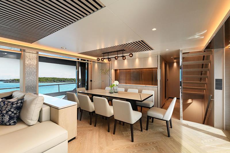 Horizon FD90 Skyline - Galley with Hi-Lo glass partition