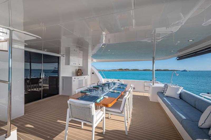 Horizon PC68 - Main Deck Aft