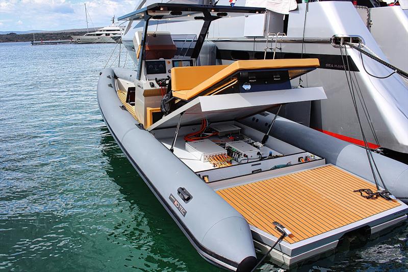 RIB eD 32 c-Ultra