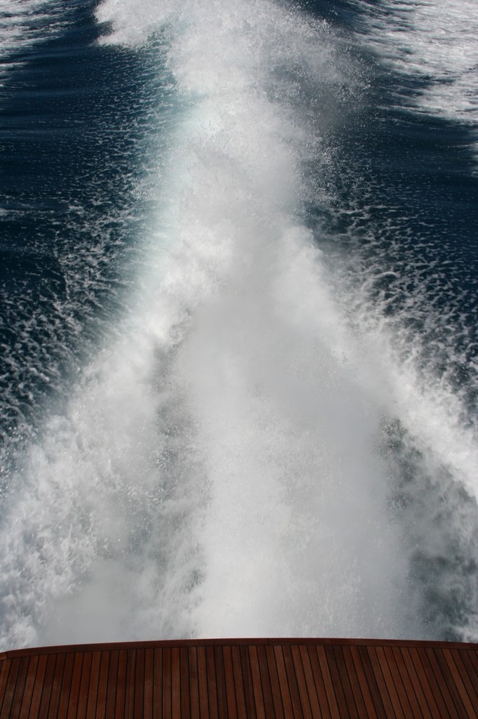 Boat Wakes make people Angry - And can injure