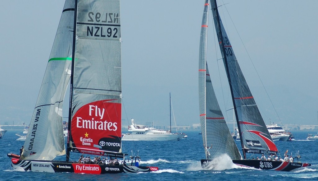 Alinghi move to Match Point after another comeback
