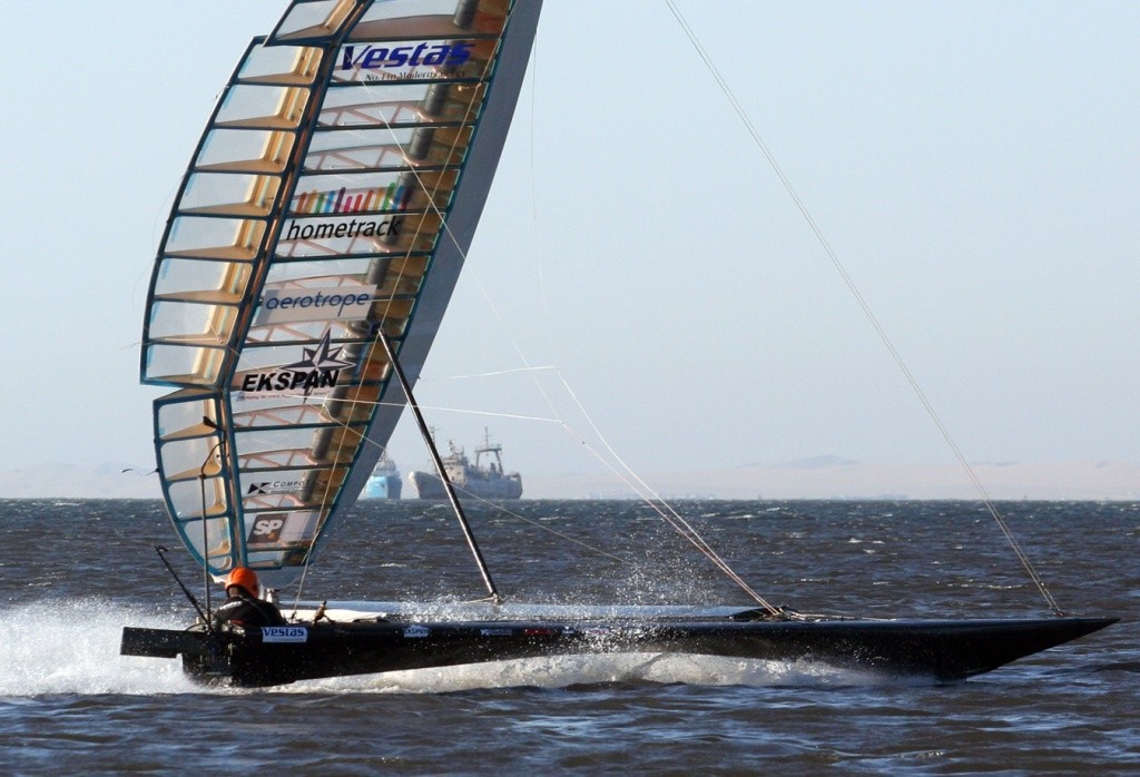 Vestas SailRocket returns for Record attempt