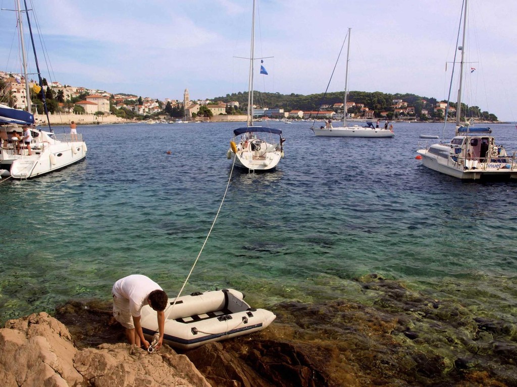 Tying the stern line