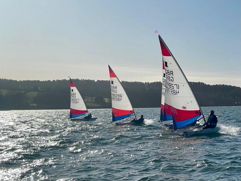 High Wind Set Up and Practice during the ITCA (GBR) Invitational Topper ...